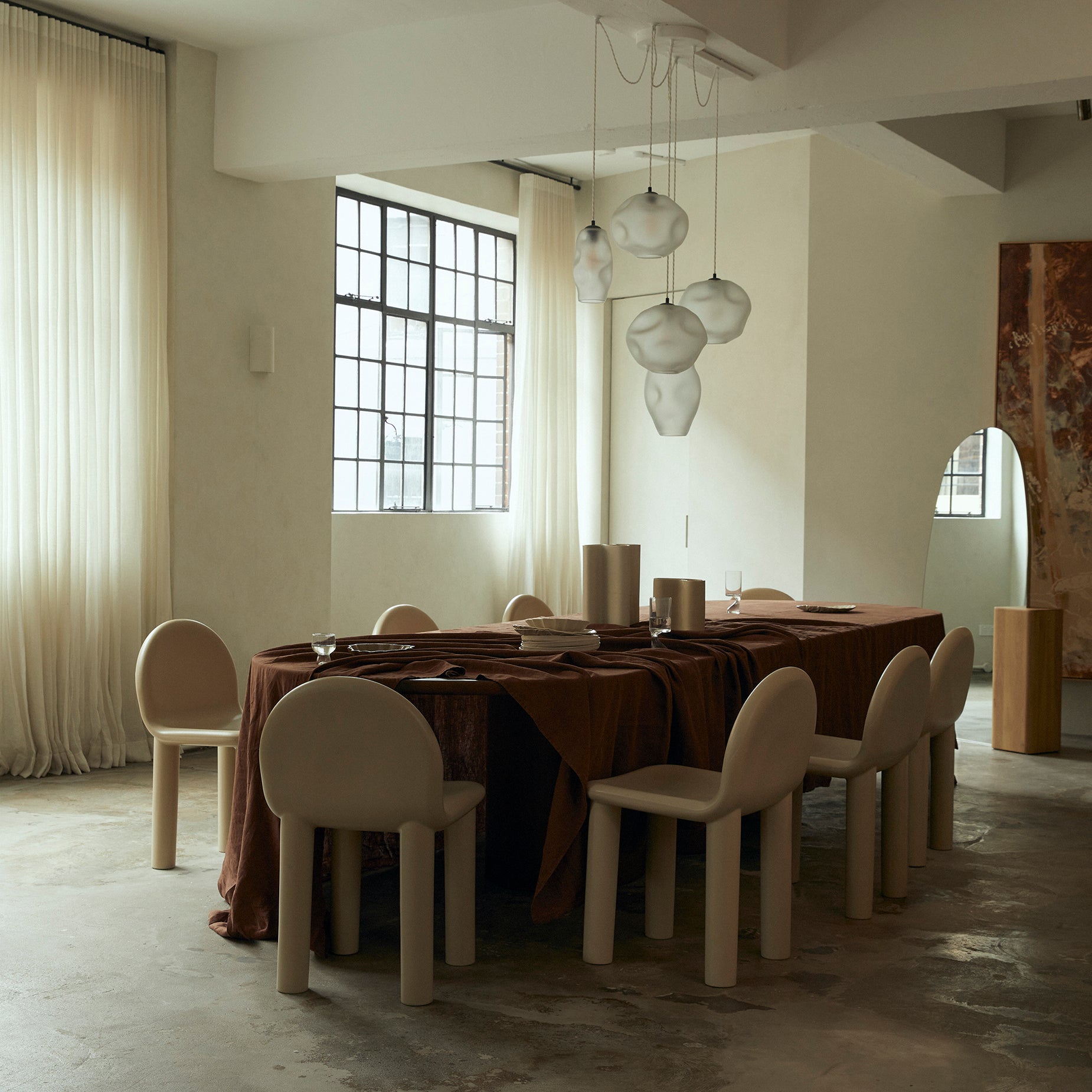 Arch Anywhere Dining Chair - Pebble – ELLISON STUDIOS.