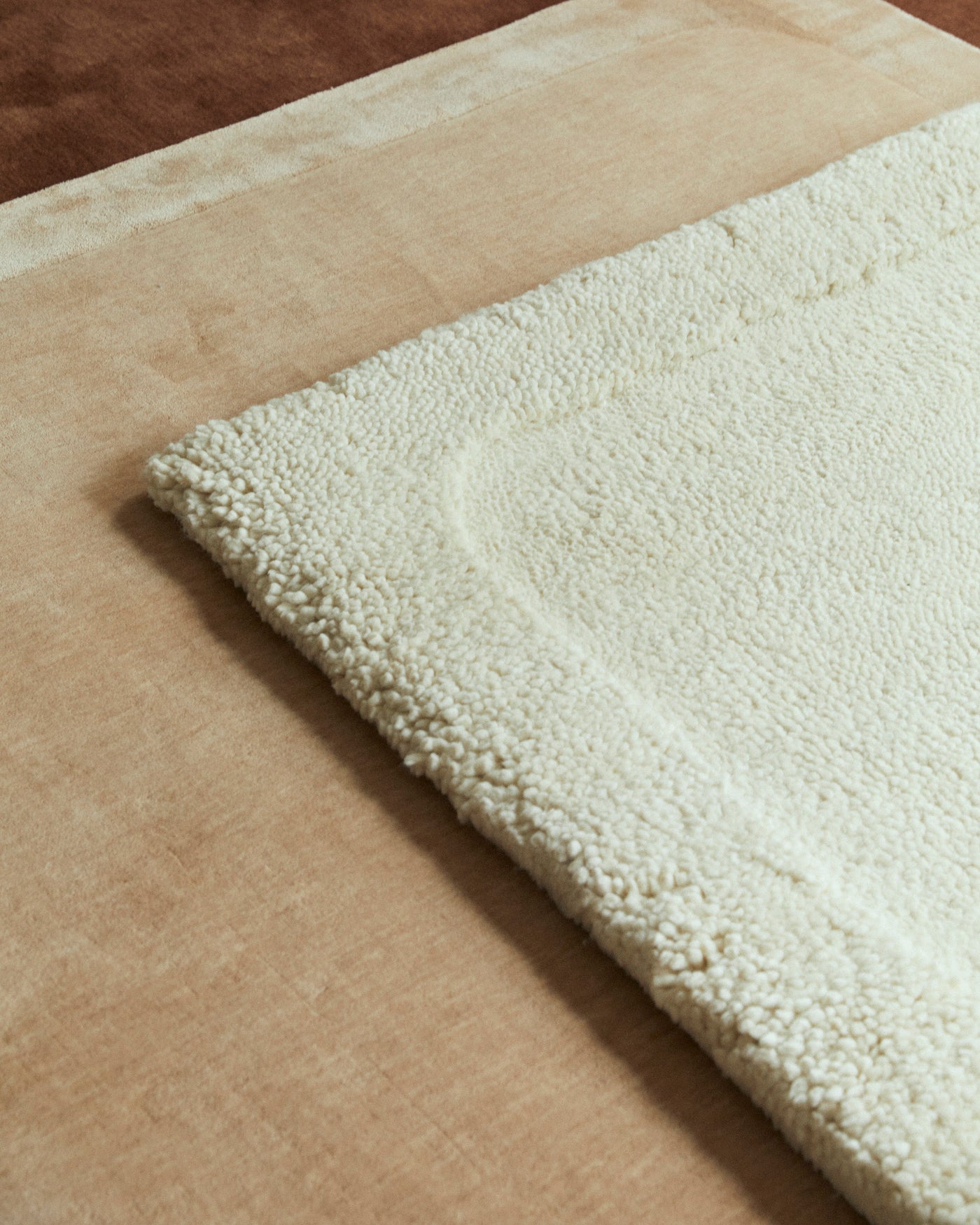 Radius Shag Floor Rug - 3 x 4m Arborio | ELLISON STUDIOS.