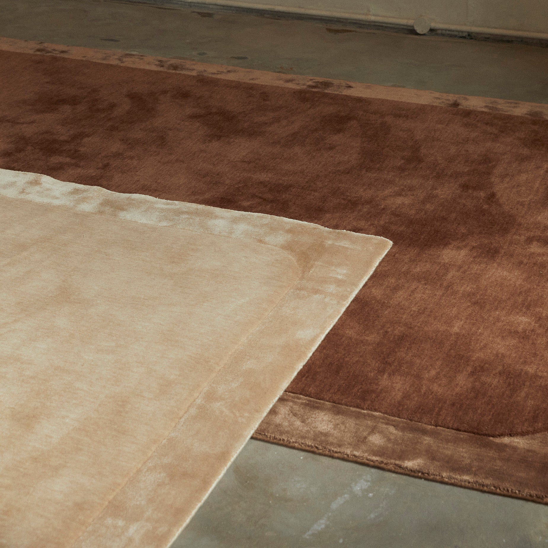 Radius Inverse Floor Rug - 3 x 4m Latte – ELLISON STUDIOS.