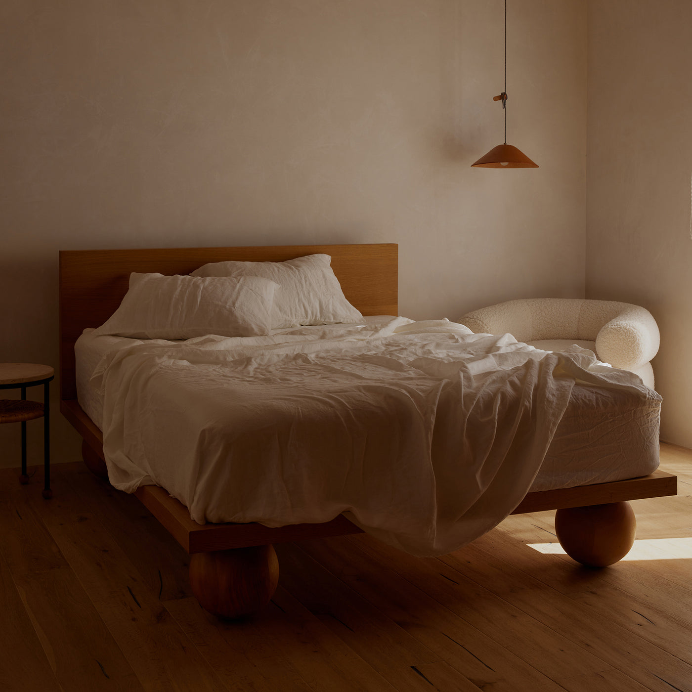 Yoko Queen Bed - Oak | ELLISON STUDIOS.